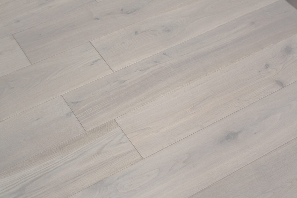 Parquet Chêne Blanchi EASIKLIP - Lames Larges 150 mm - Prix fabricant